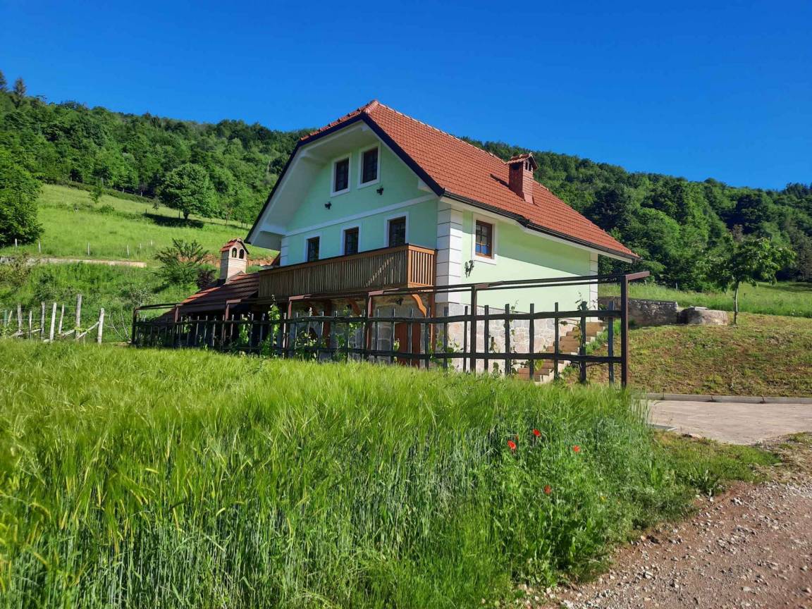 100 M² House ∙ 3 Bedrooms ∙ 7 Guests - Gradac