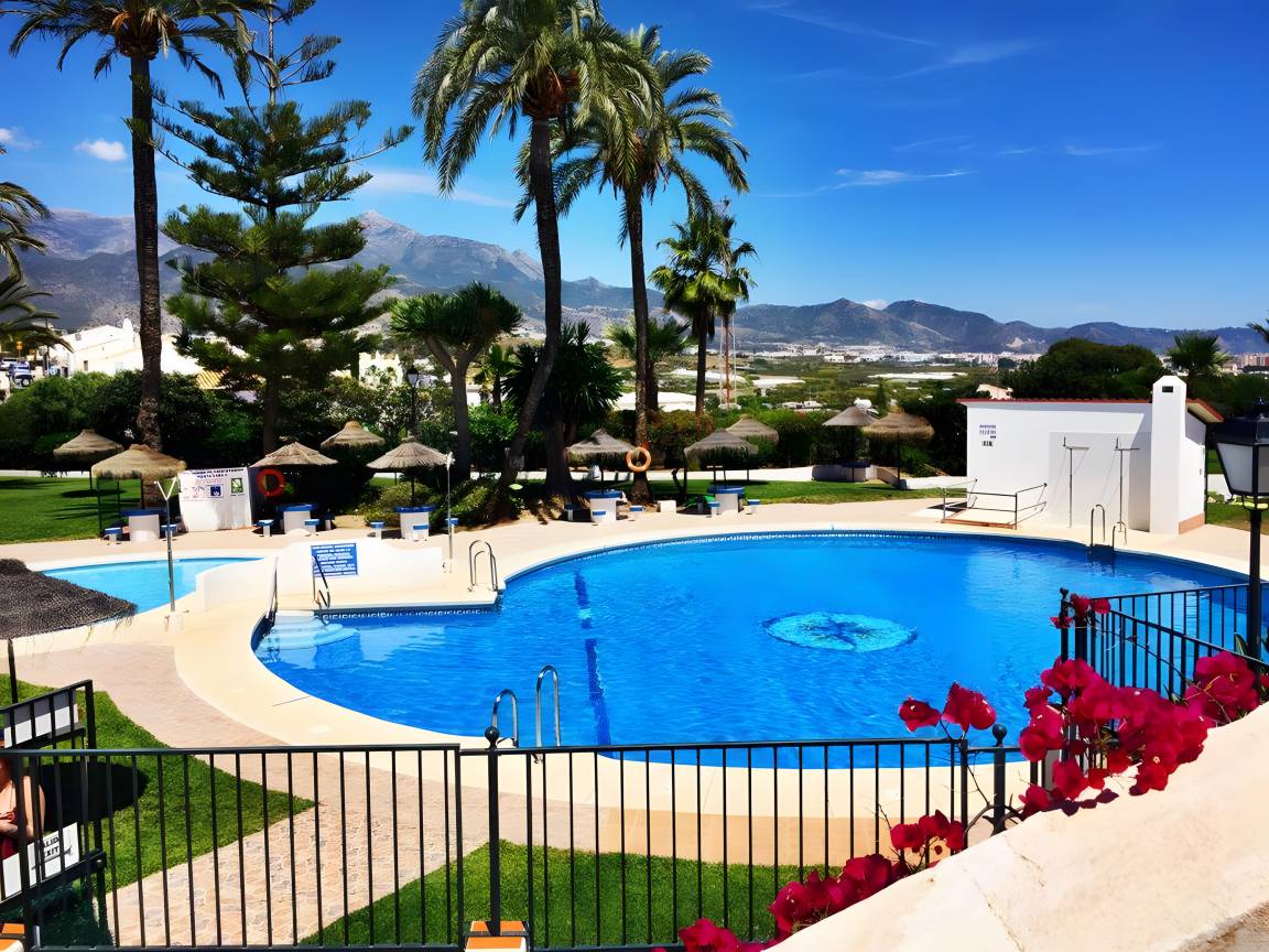 350 M² Villa ∙ 3 Chambres ∙ 6 Personnes - Torrox