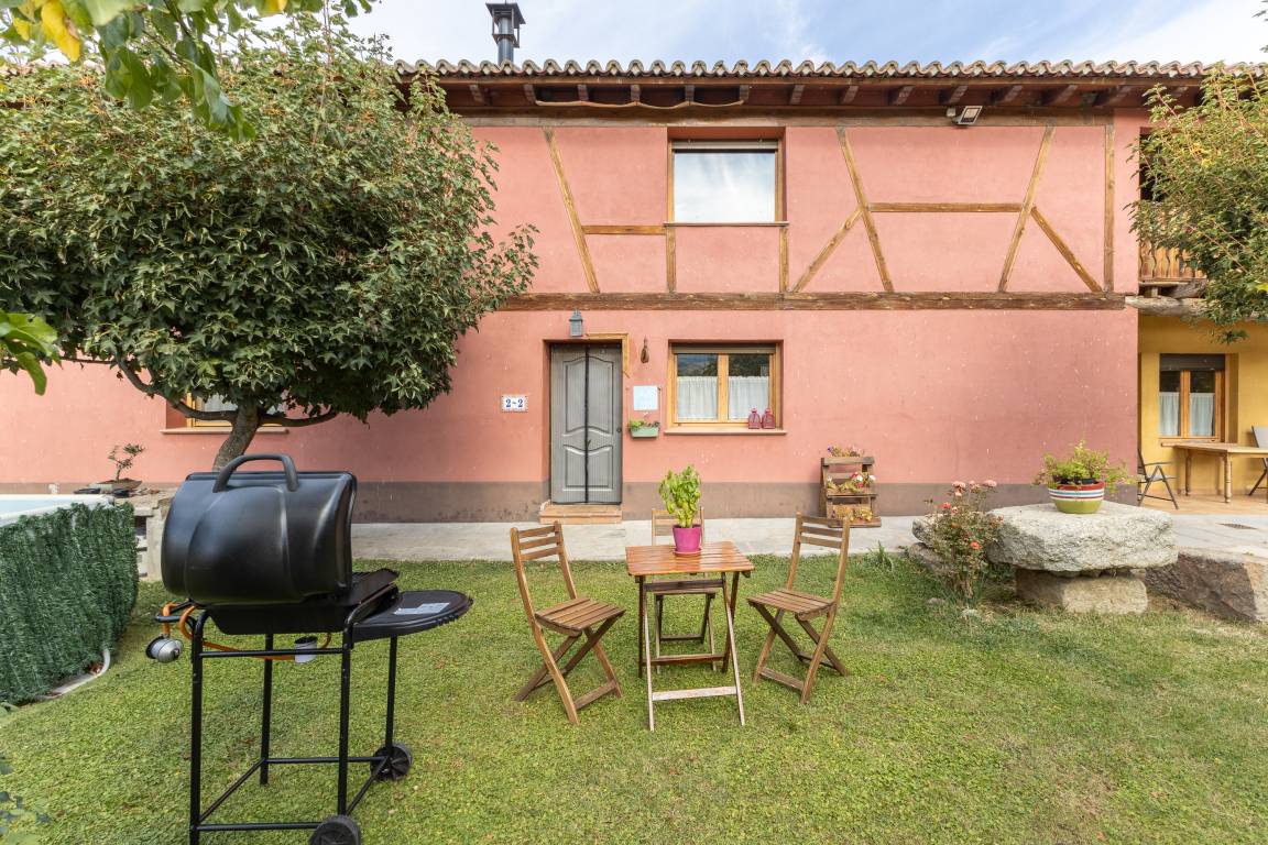 75 M² Ferienhaus ∙ 1 Schlafzimmer ∙ 4 Gäste - Piedrahíta