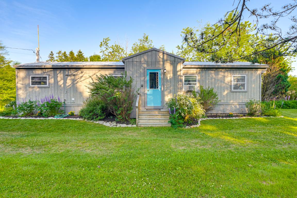 69 M² Cottage ∙ 2 Bedrooms ∙ 6 Guests - New England