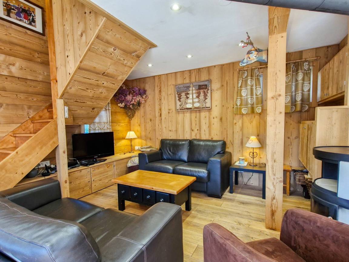 80 M² Chalet ∙ 4 Chambres ∙ 8 Personnes - Les Carroz d'Arâches