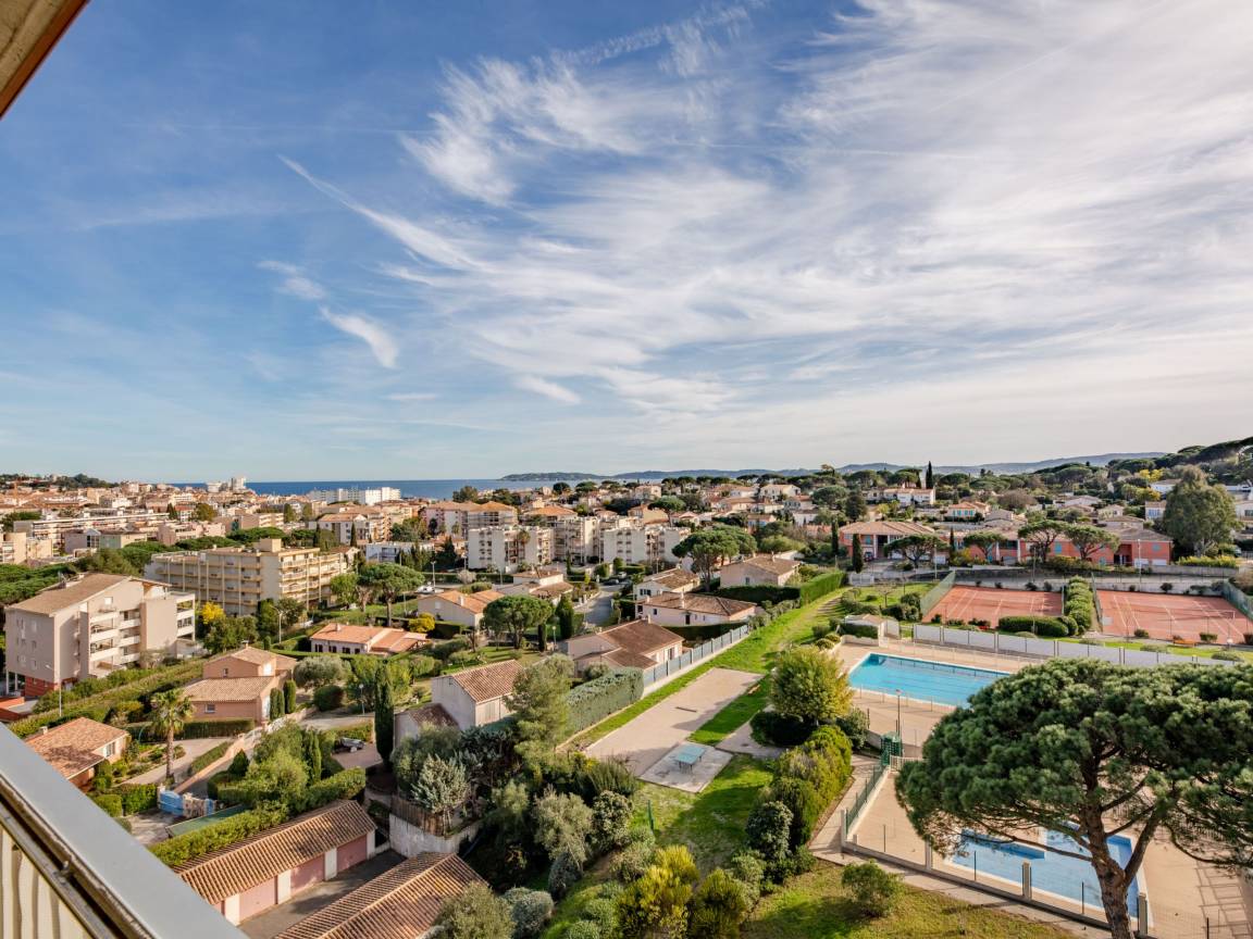 58 M² Huis ∙ 1 Slaapkamer ∙ 4 Gasten - Grimaud