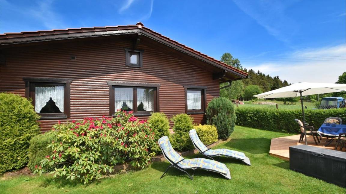 65 M² Ferienhaus ∙ 2 Schlafzimmer ∙ 4 Gäste - Masserberg