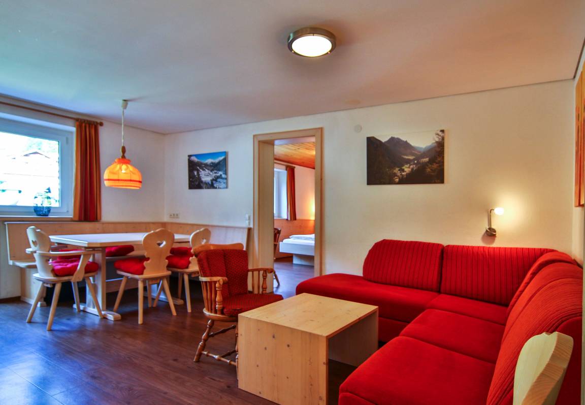59 M² Ferienwohnung ∙ 2 Schlafzimmer ∙ 6 Gäste - Gargellen