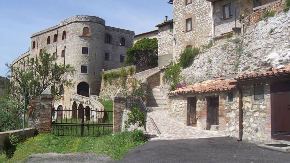 200 M² Apartment ∙ 6 Bedrooms ∙ 16 Guests - Orvieto