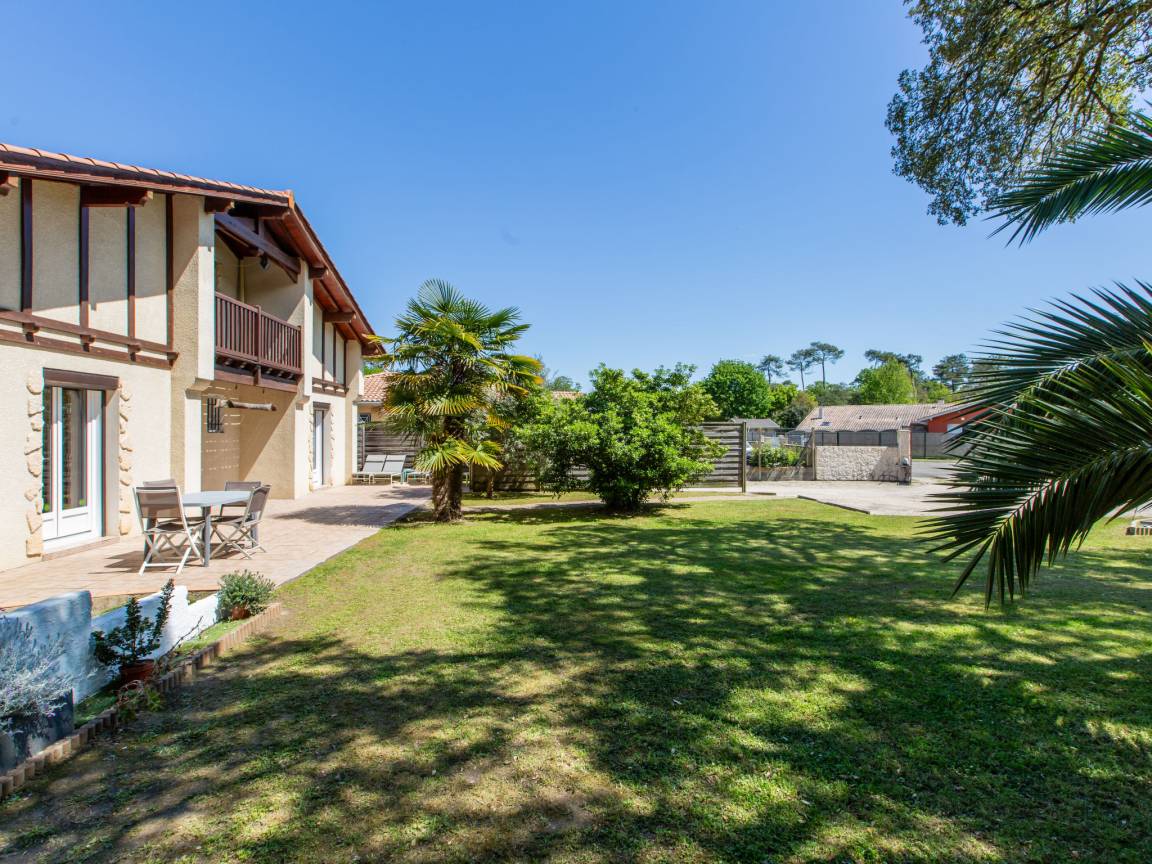 110 M² Maison De Vacances ∙ 3 Chambres ∙ 6 Personnes - Tarnos