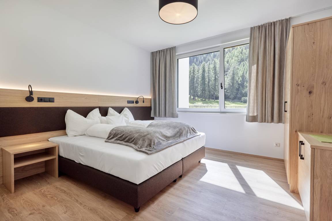 42 M² Ferienwohnung ∙ 1 Schlafzimmer ∙ 4 Gäste - Längenfeld