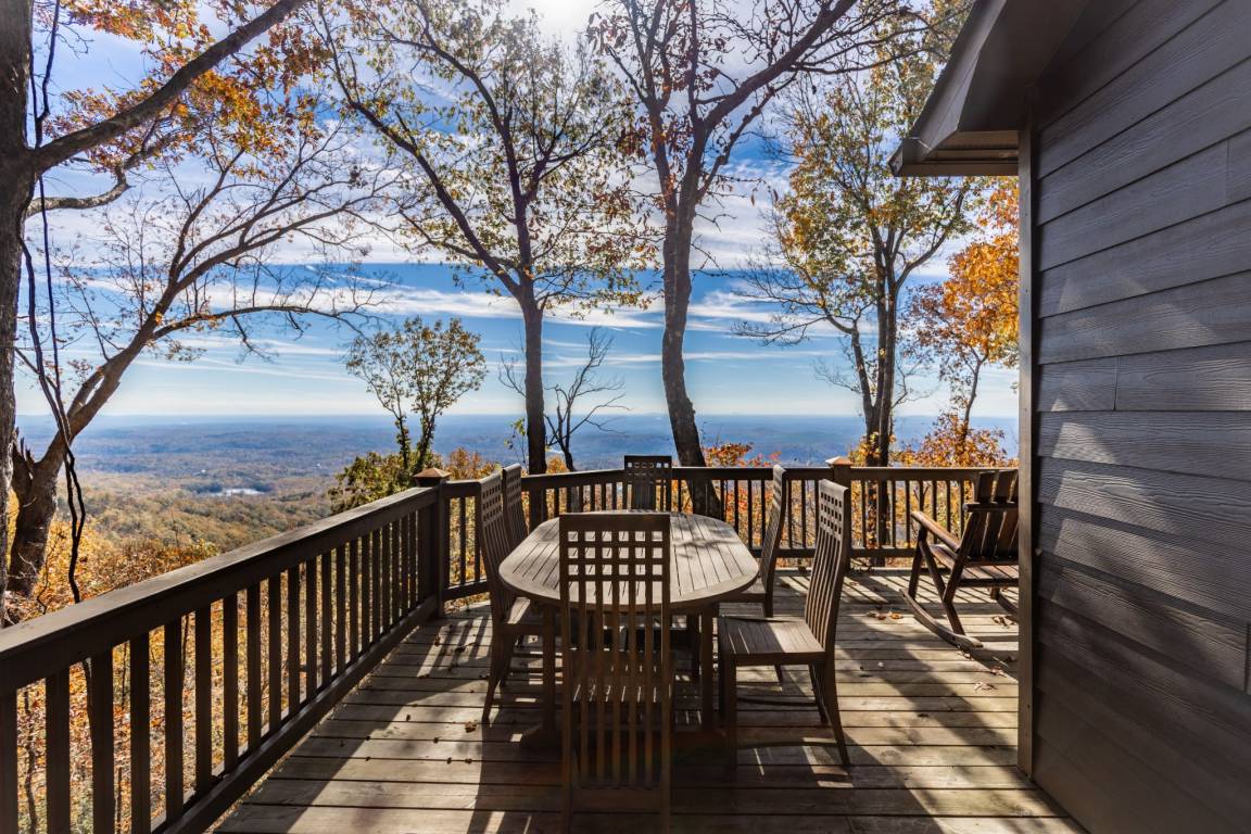 200 M² House ∙ 3 Bedrooms ∙ 7 Guests - Jasper, GA
