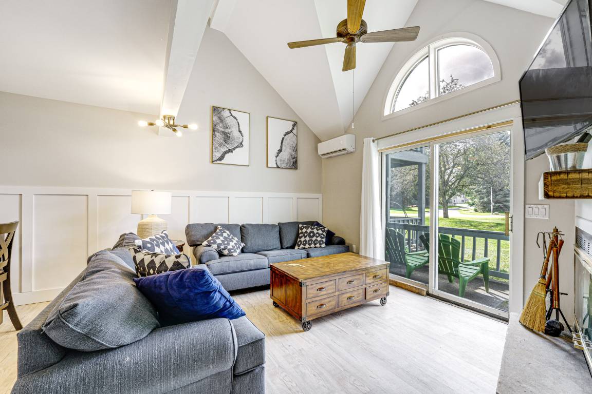 92 M² Apartment ∙ 1 Bedroom ∙ 6 Guests - Ellicottville, NY