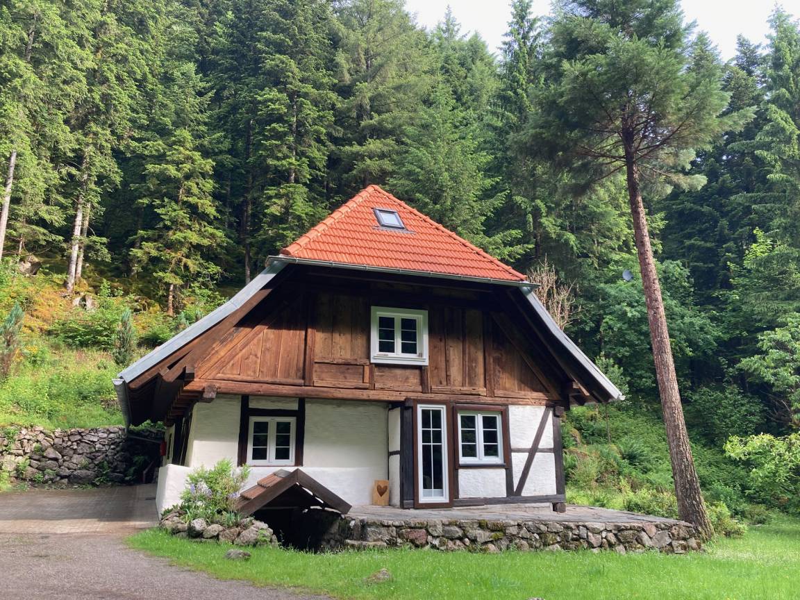 70 M² Ferienhaus ∙ 2 Schlafzimmer ∙ 4 Gäste - Triberg im Schwarzwald