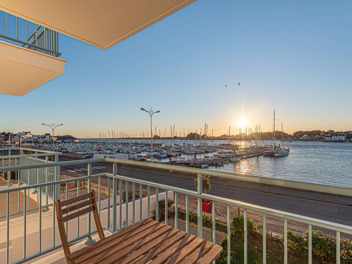 42 M² Apartment ∙ 1 Bedroom ∙ 4 Guests - Étel