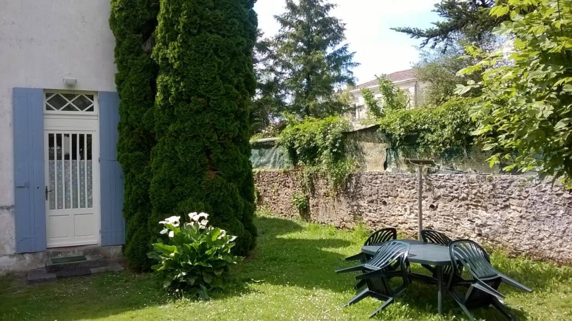 70 M² Gîte ∙ 2 Chambres ∙ 4 Personnes - Gironde