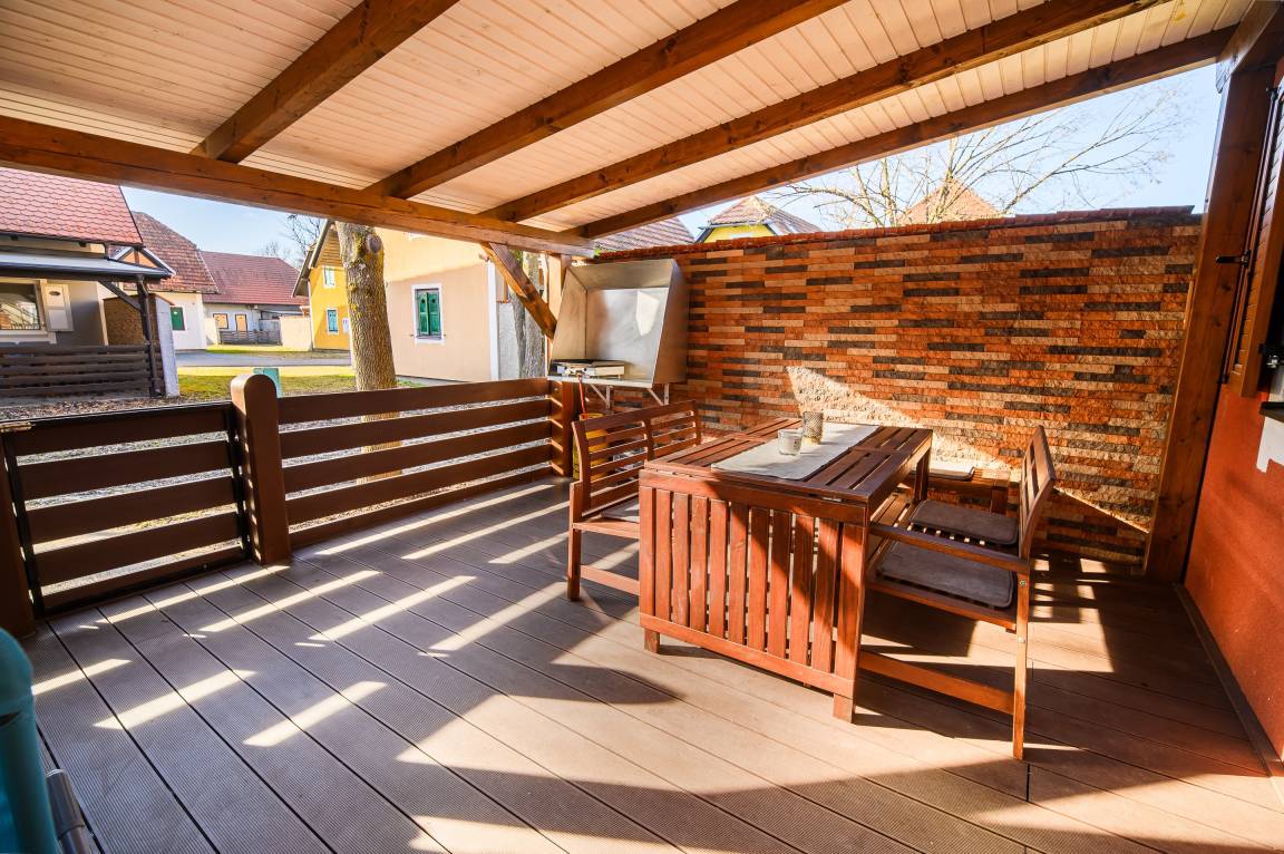 74 M² Ferienhaus ∙ 2 Schlafzimmer ∙ 5 Gäste - Jesenice