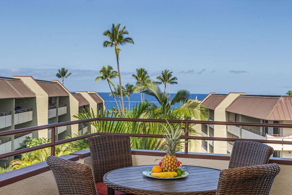 Condo ∙ 2 Bedrooms ∙ 6 Guests - Magic Sands Beach Park