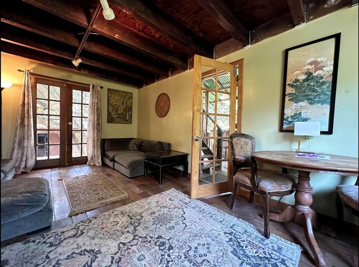 House ∙ 2 Bedrooms ∙ 4 Guests - Malibu Lagoon State Beach, California