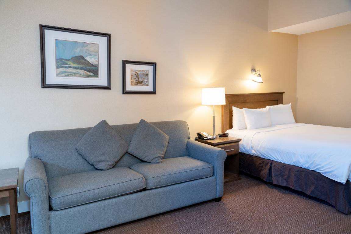 Hotel ∙ 2 Bedrooms ∙ 4 Guests - Banff