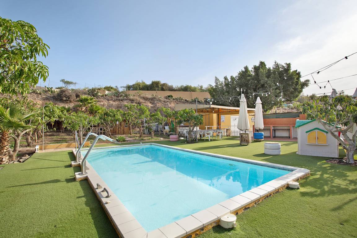 200 M² Finca ∙ 2 Bedrooms ∙ 16 Guests - Maspalomas