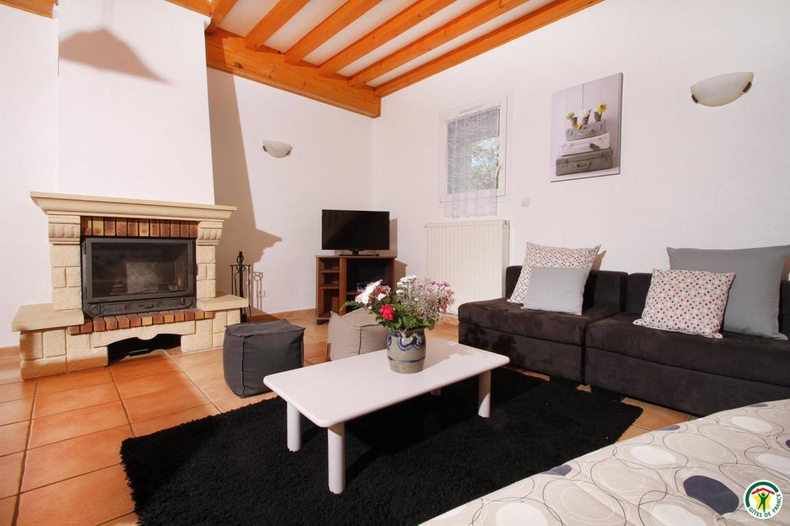 75 M² Gîte ∙ 3 Chambres ∙ 6 Personnes - Saint-Bonnet-de-Chavagne