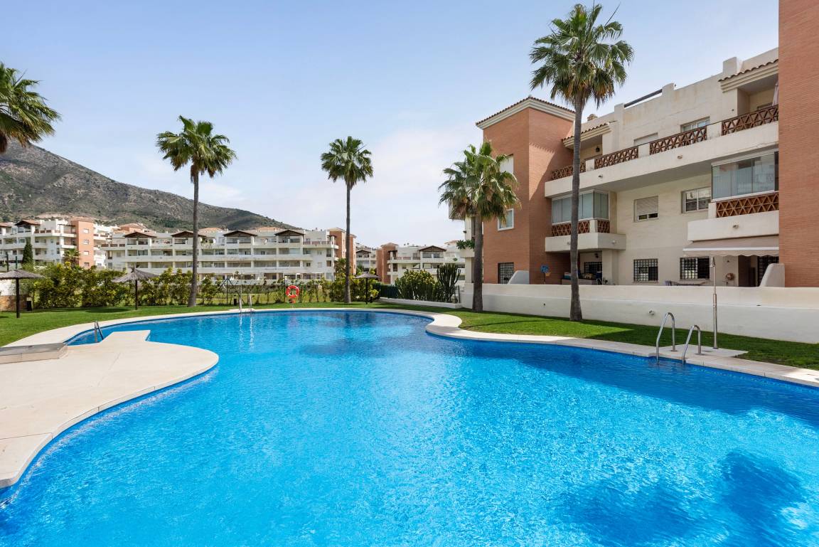 70 M² Apartment ∙ 2 Bedrooms ∙ 4 Guests - Benalmádena