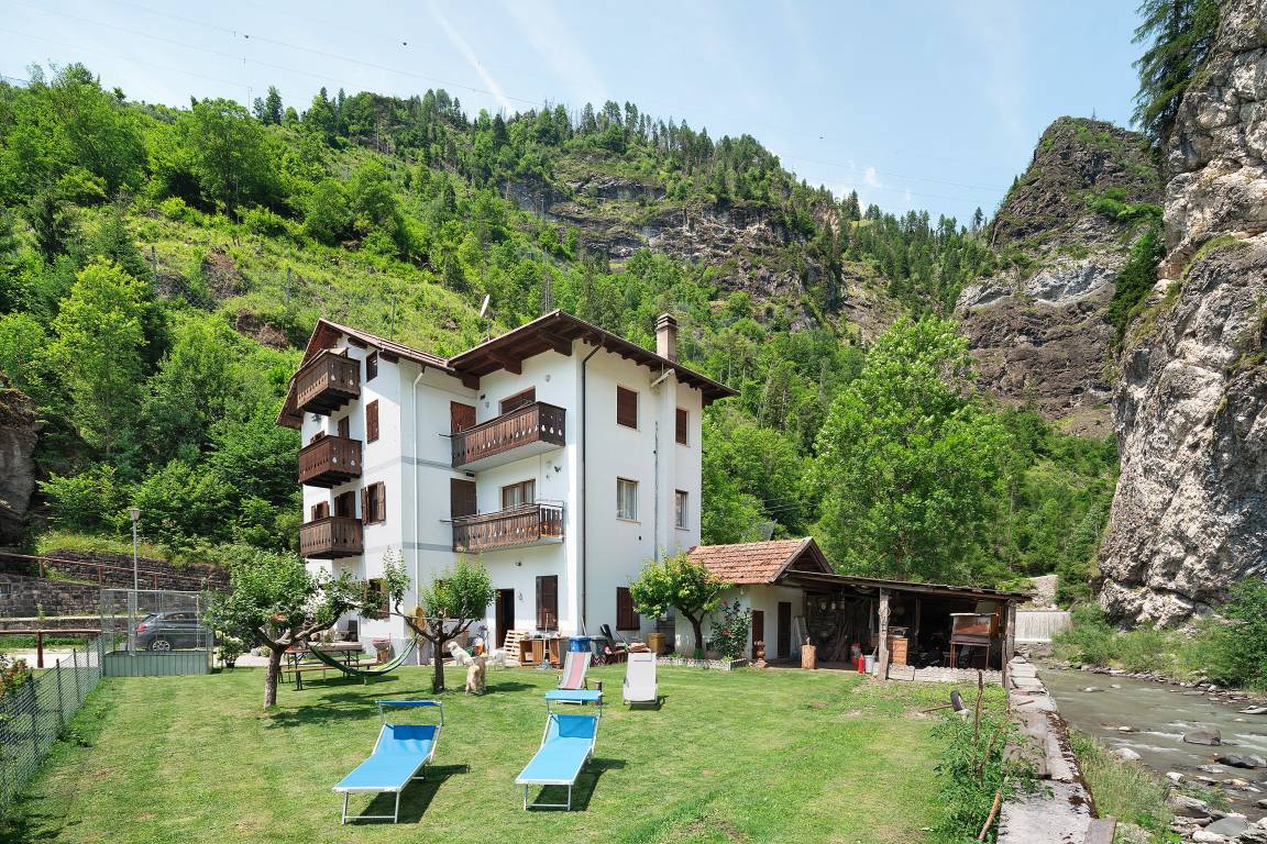120 M² Apartment ∙ 3 Bedrooms ∙ 7 Guests - Alleghe
