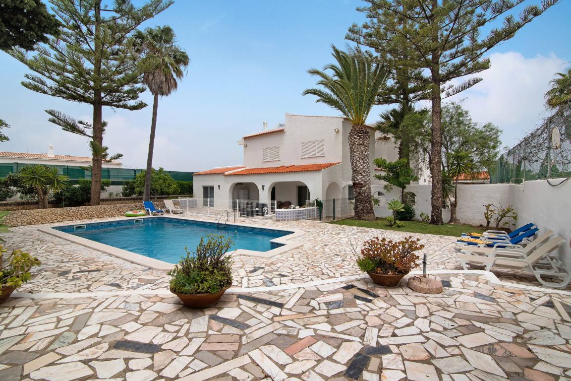Villa ∙ 4 Bedrooms ∙ 8 Guests - Carvoeiro