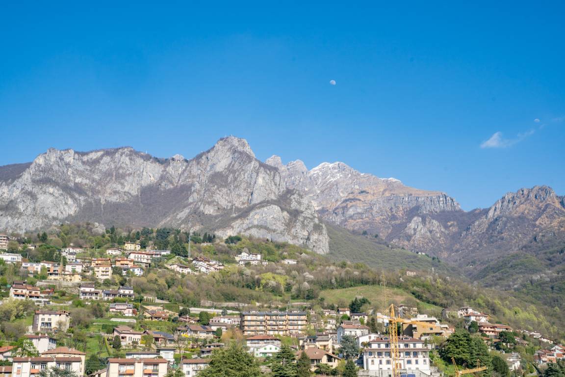 90 M² Appartement ∙ 2 Chambres ∙ 5 Personnes - Lecco