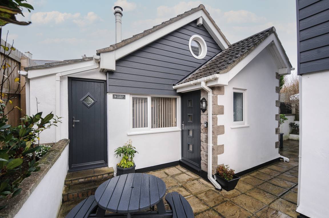 Cottage ∙ 2 Bedrooms ∙ 4 Guests - Fistral Beach