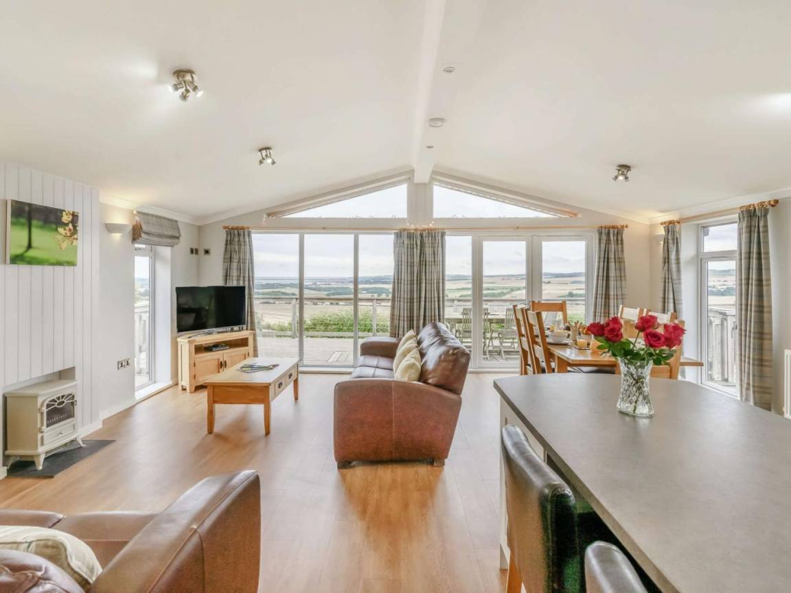 Lodge ∙ 3 Bedrooms ∙ 6 Guests - Dundee, UK