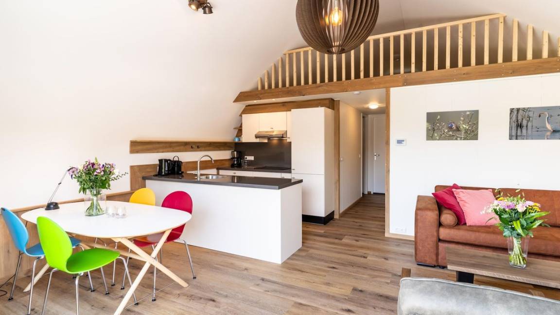 64 M² House ∙ 2 Bedrooms ∙ 6 Guests - Giethoorn