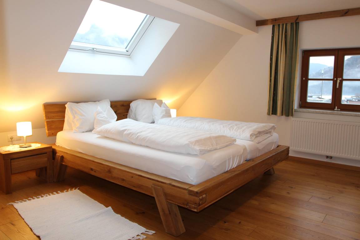 90 M² Ferienwohnung ∙ 2 Schlafzimmer ∙ 4 Gäste - Waidring