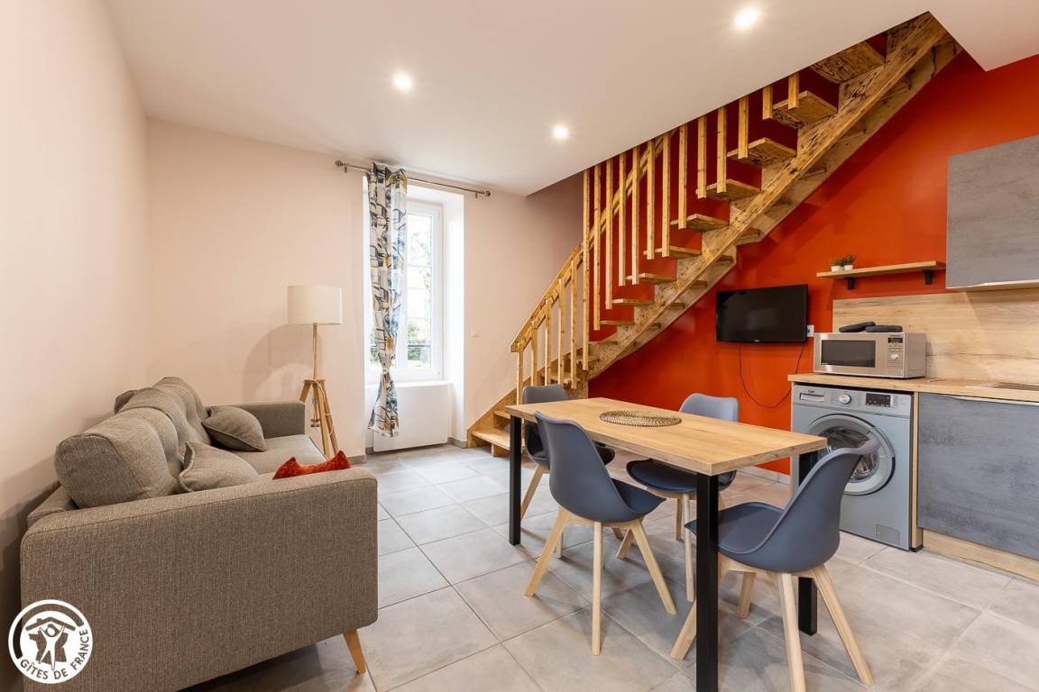 50 M² Gîte ∙ 2 Chambres ∙ 4 Personnes - Auvergne