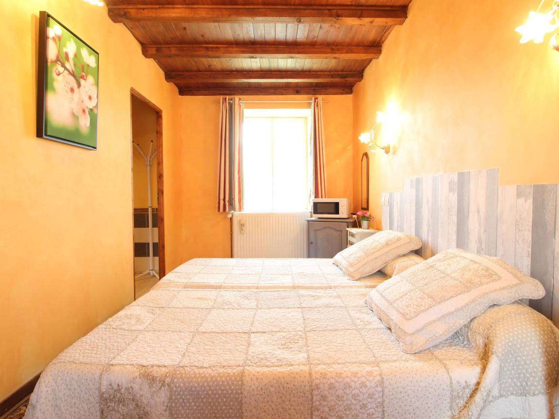30 M² Chambre D'hôtes ∙ 1 Chambre ∙ 2 Personnes - Gray