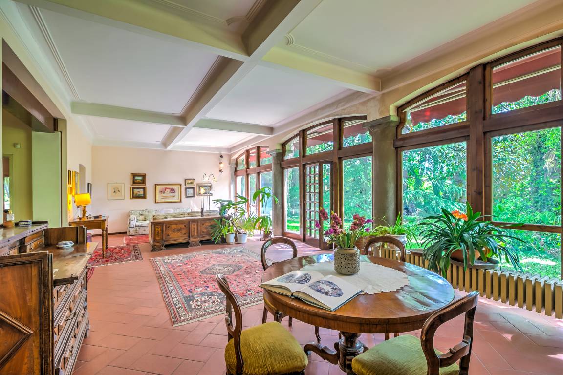 200 M² Villa ∙ 4 Schlafzimmer ∙ 8 Gäste - Sarnico