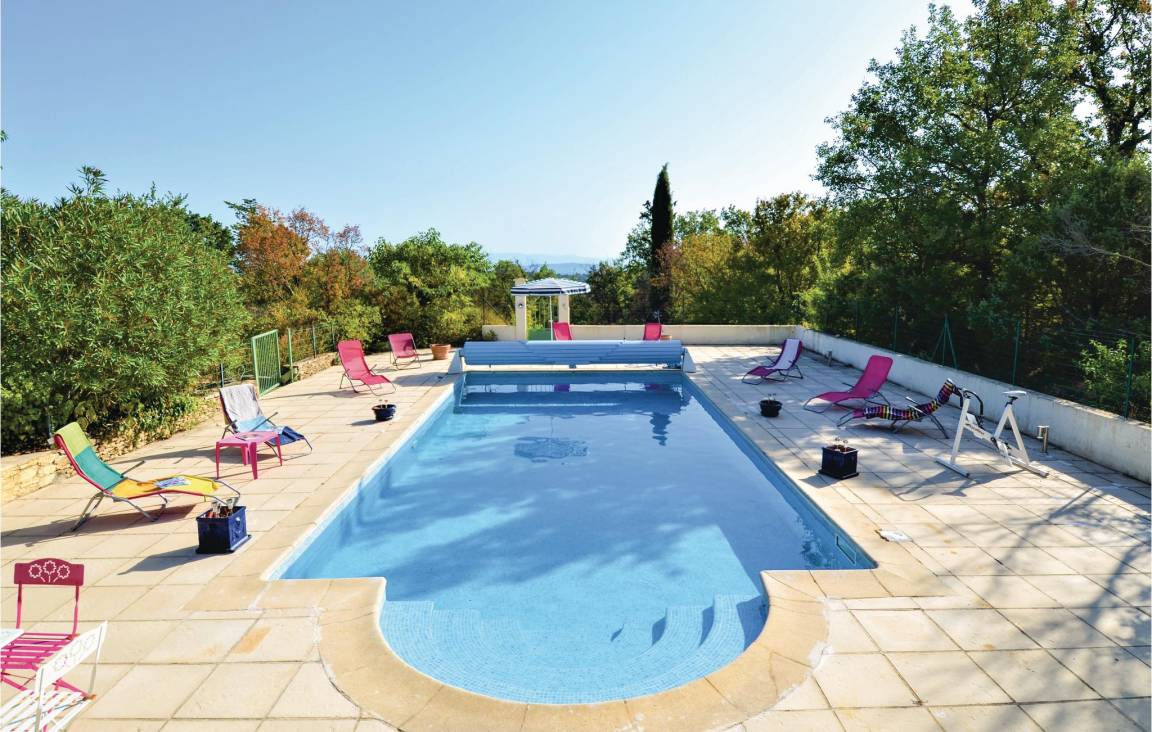 224 M² Maison De Vacances ∙ 4 Chambres ∙ 10 Personnes - Goudargues