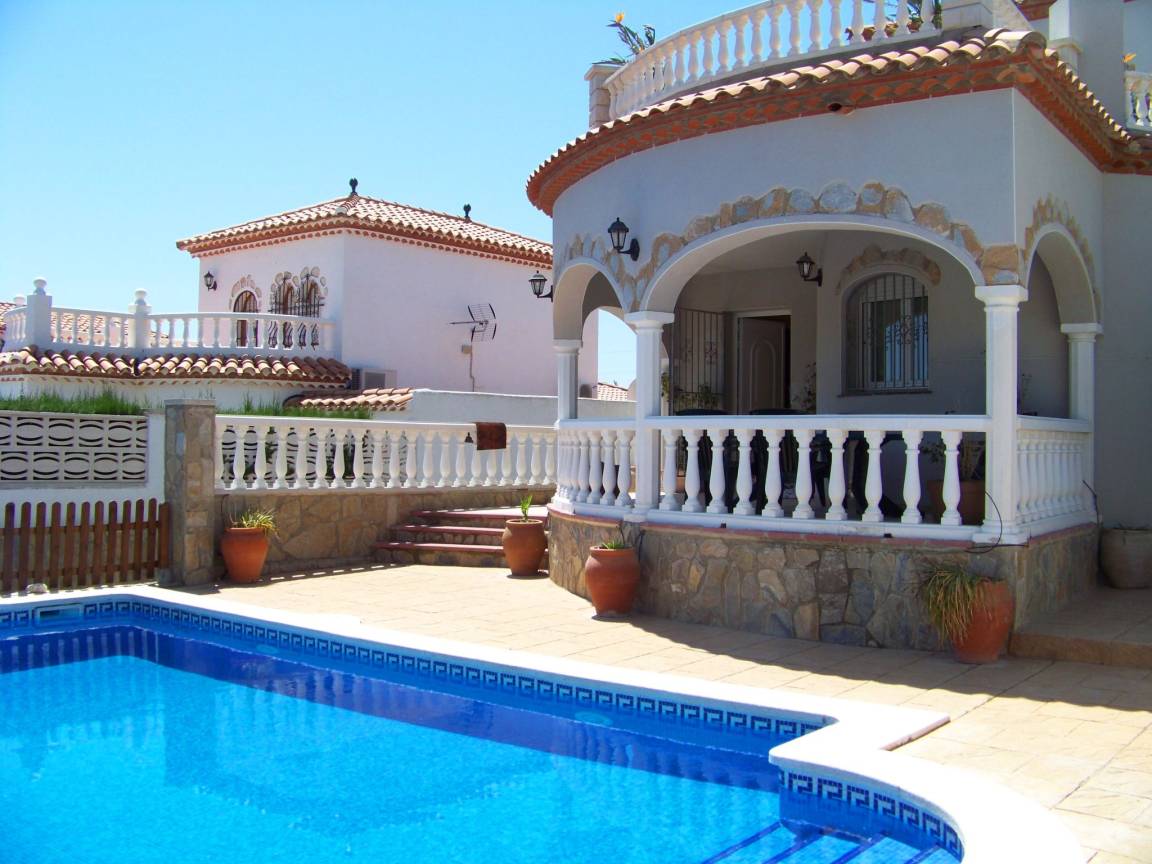 105 M² House ∙ 3 Bedrooms ∙ 6 Guests - Miami Platja