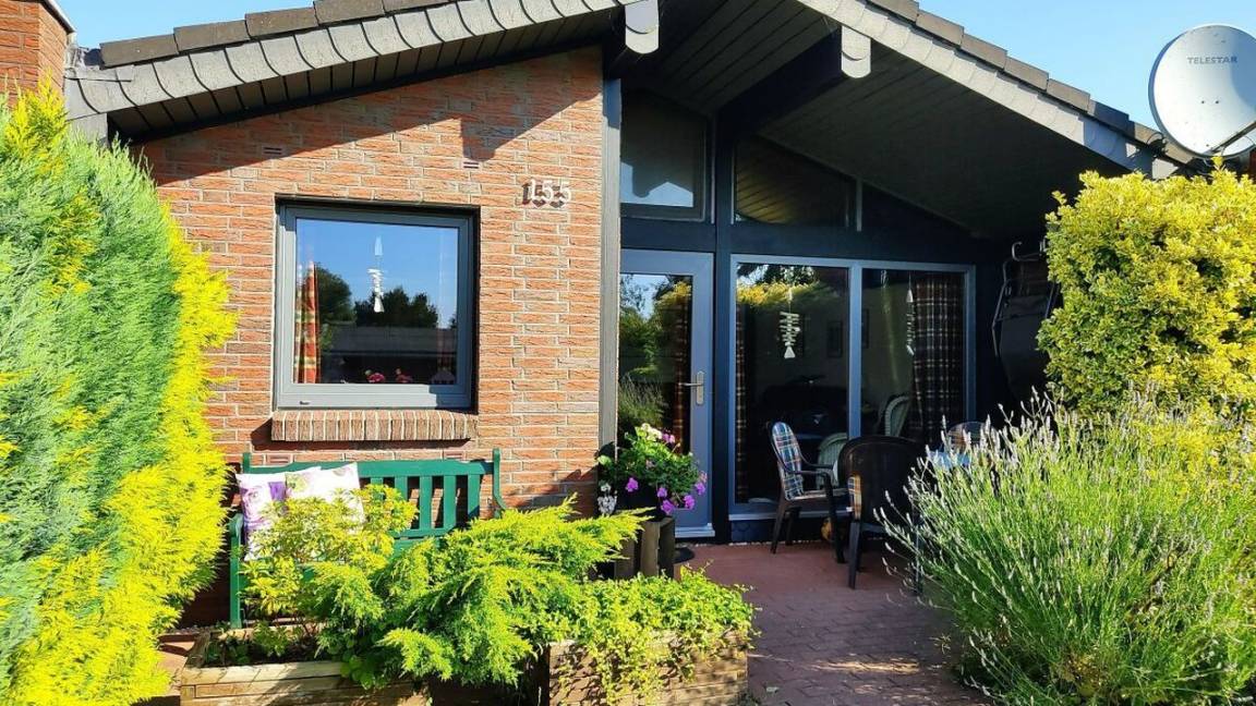 60 M² Ferienhaus ∙ 2 Schlafzimmer ∙ 4 Gäste - Butjadingen