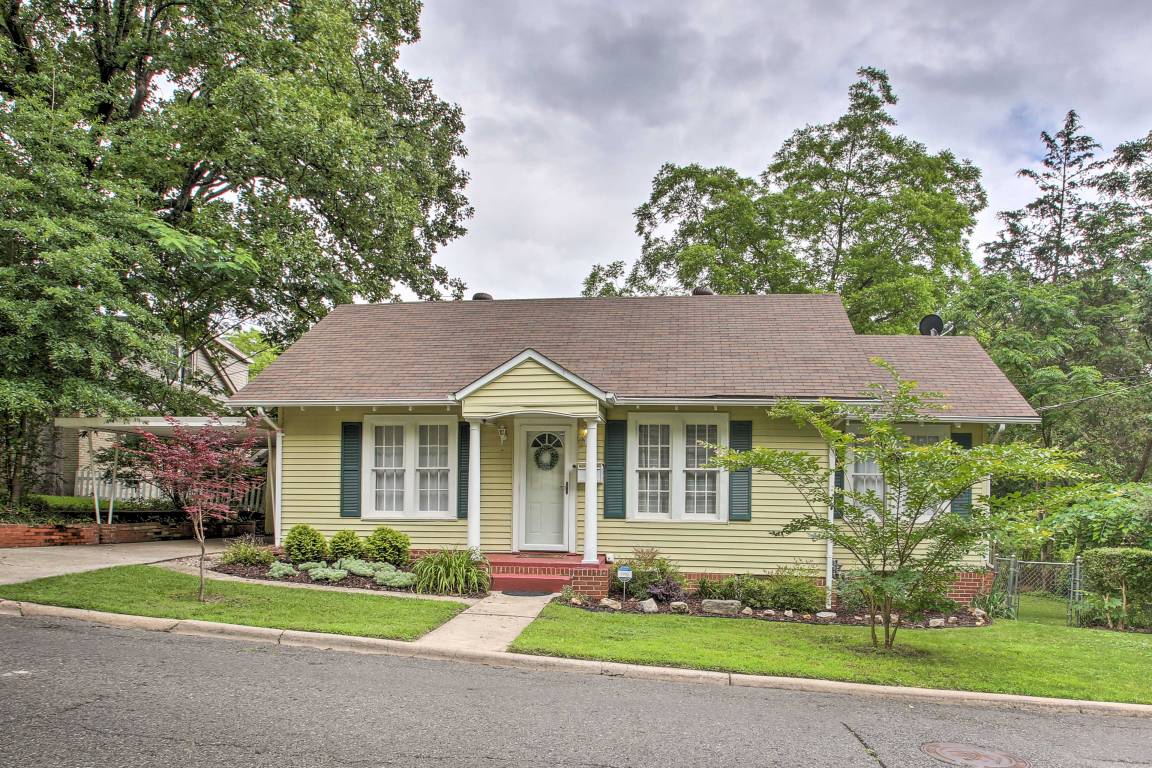 93 M² Cottage ∙ 2 Bedrooms ∙ 4 Guests - Hot Springs, AR