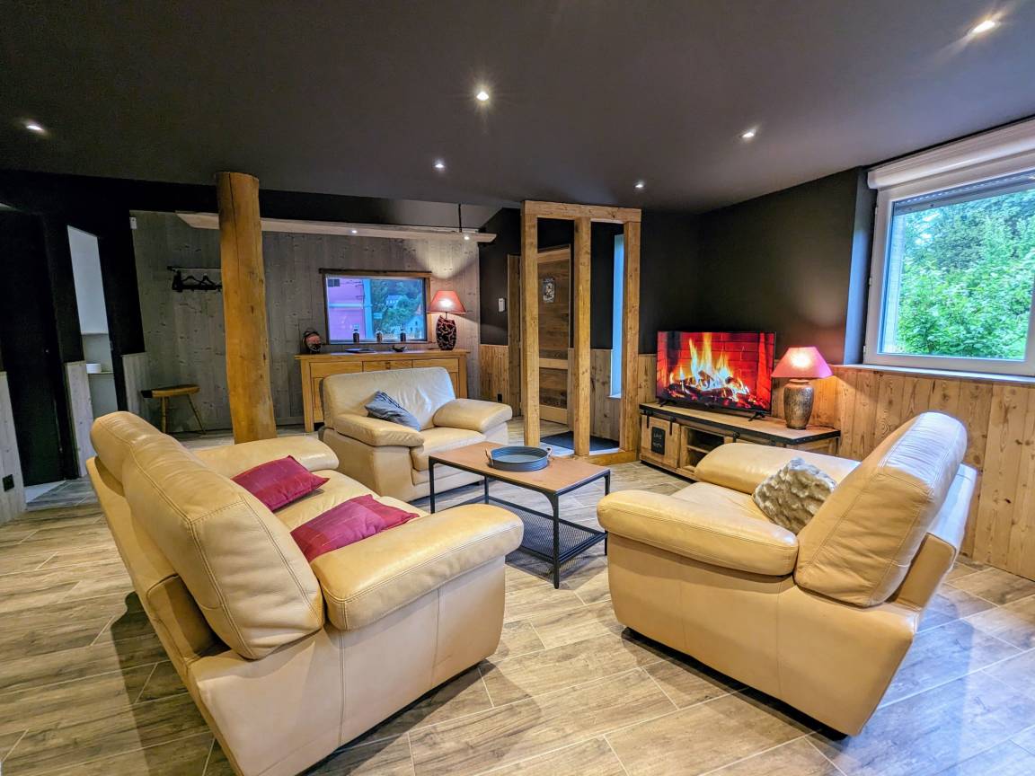 80 M² Casa Rural ∙ 3 Habitaciones ∙ 6 Huéspedes - Ventron