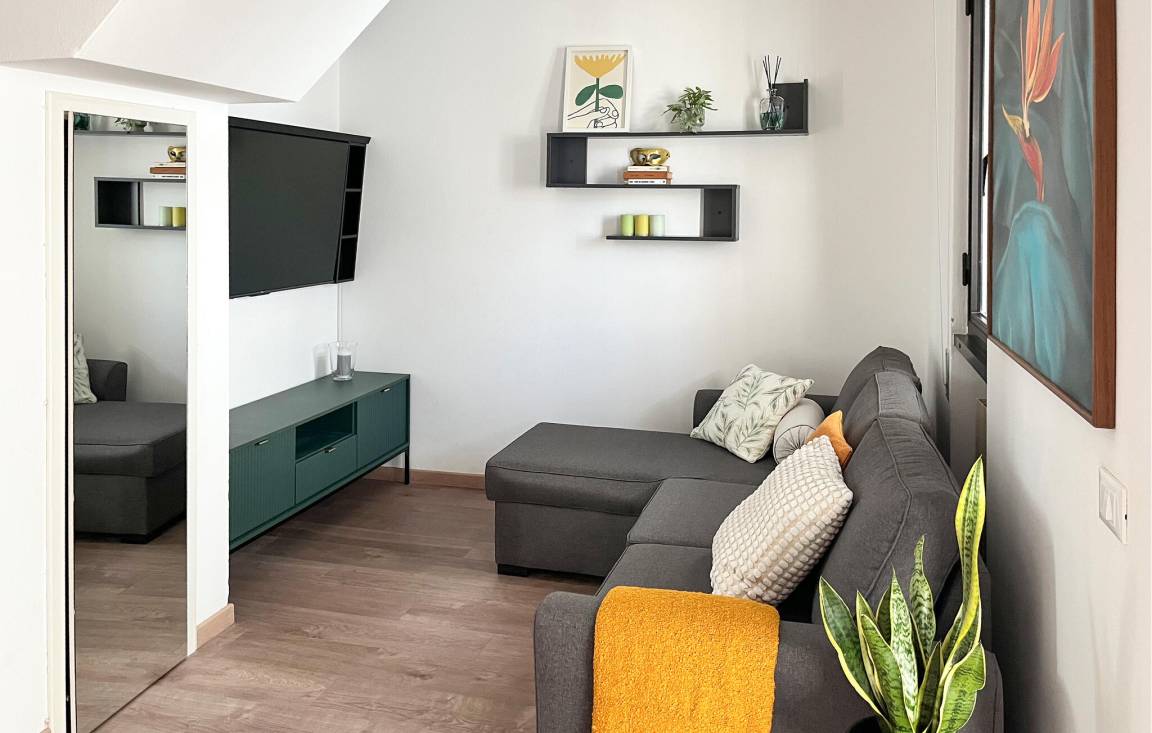 95 M² Apartment ∙ 2 Bedrooms ∙ 6 Guests - Viareggio