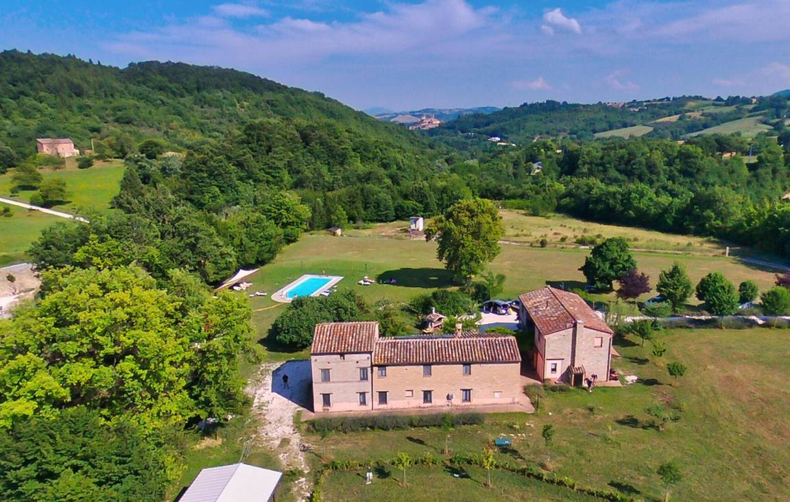 50 M² Duplex ∙ 2 Chambres ∙ 5 Personnes - Sarnano