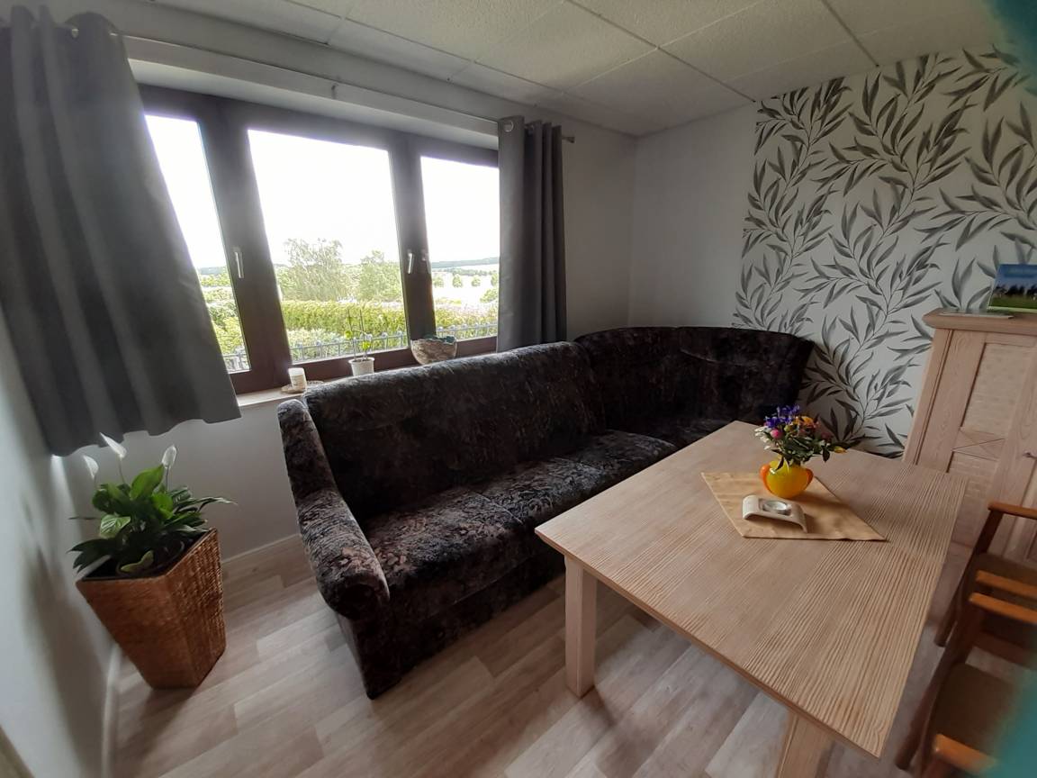 36 M² Ferienwohnung ∙ 1 Schlafzimmer ∙ 2 Gäste - Bischofswerda