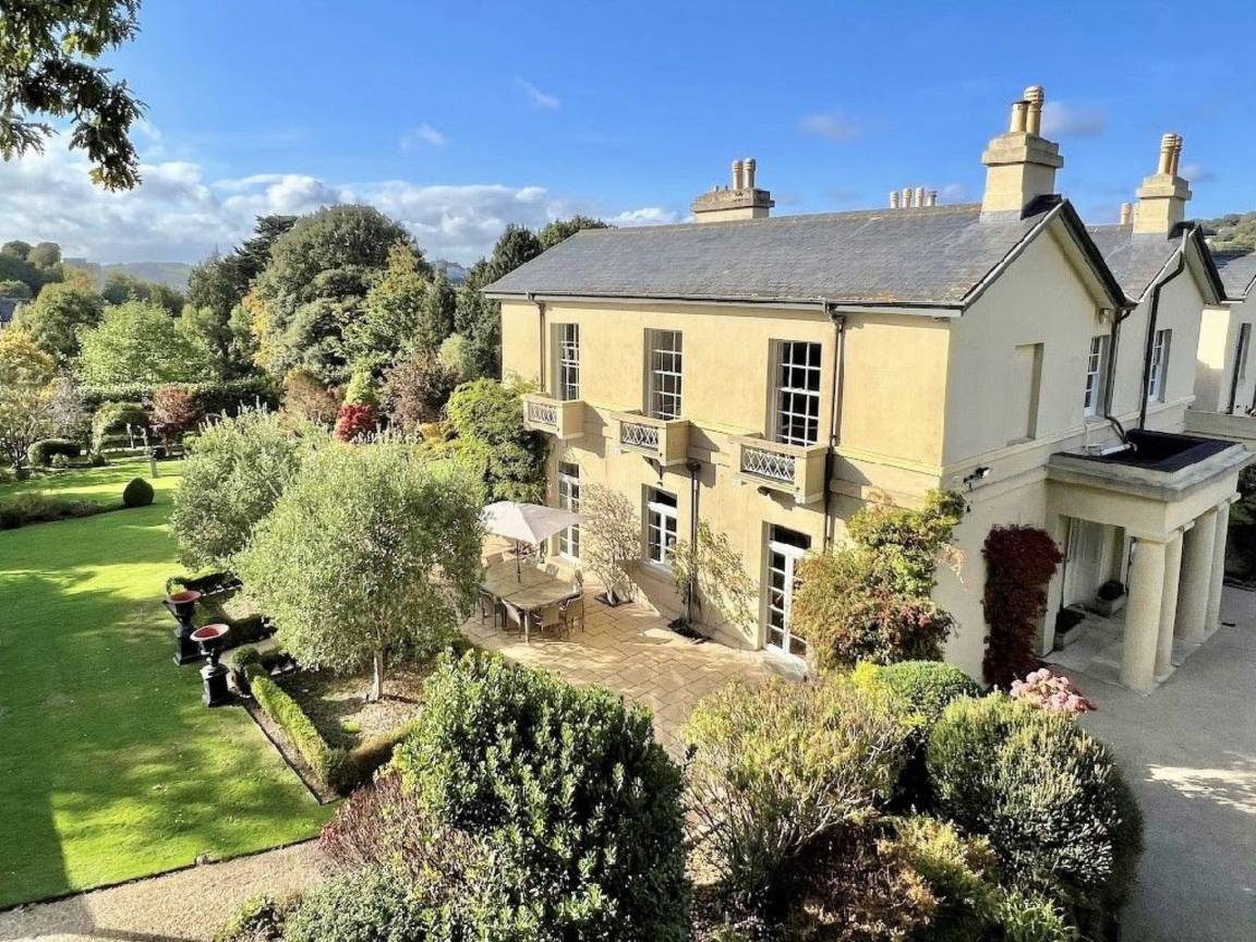 500 M² House ∙ 5 Bedrooms ∙ 10 Guests - Babbacombe Beach