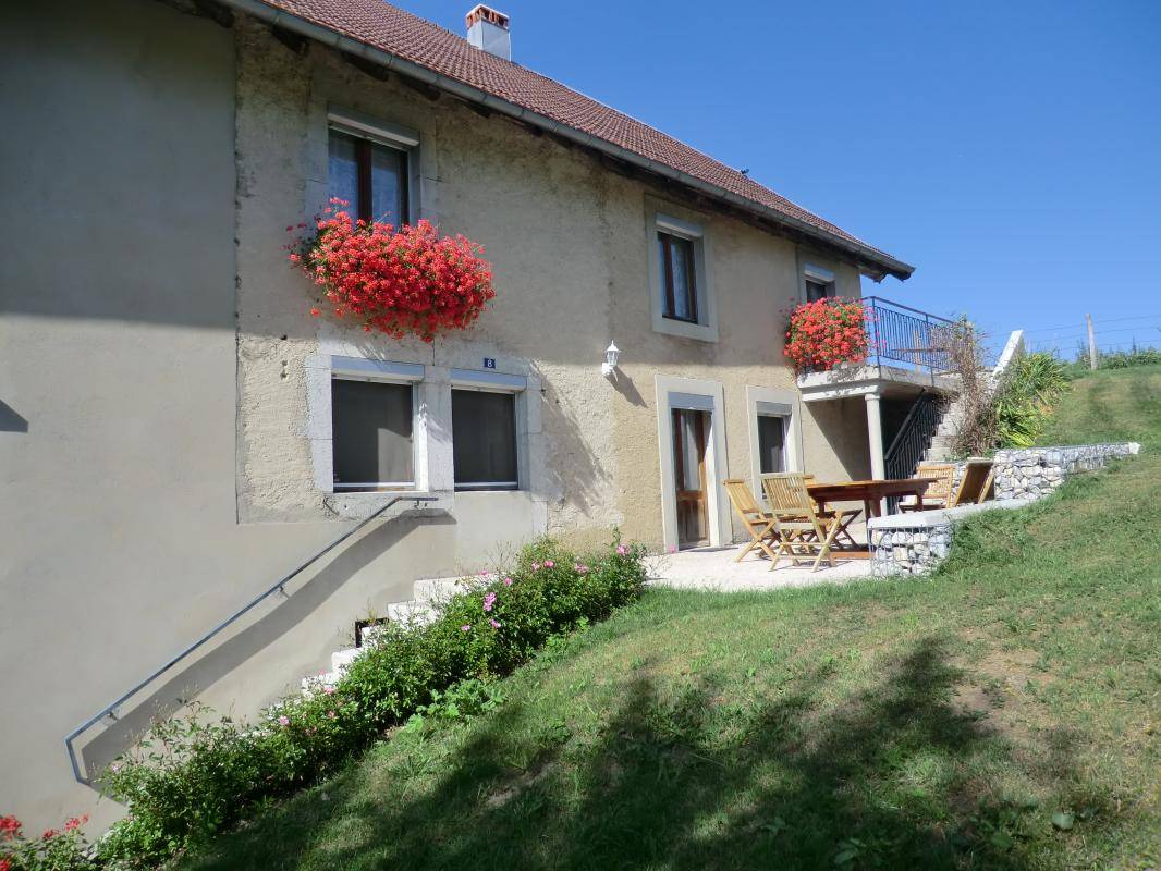 135 M² Gîte ∙ 4 Chambres ∙ 11 Personnes - Doubs