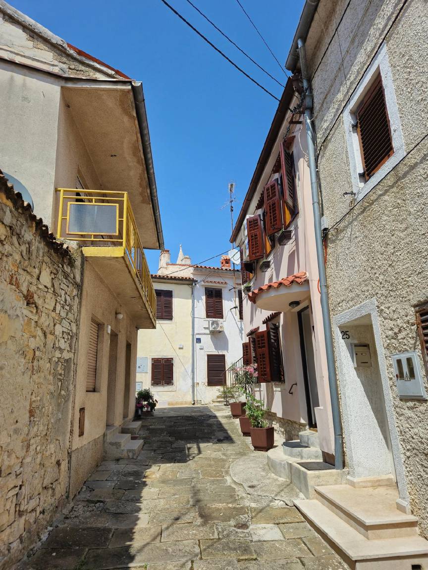 75 M² House ∙ 2 Bedrooms ∙ 4 Guests - Pula