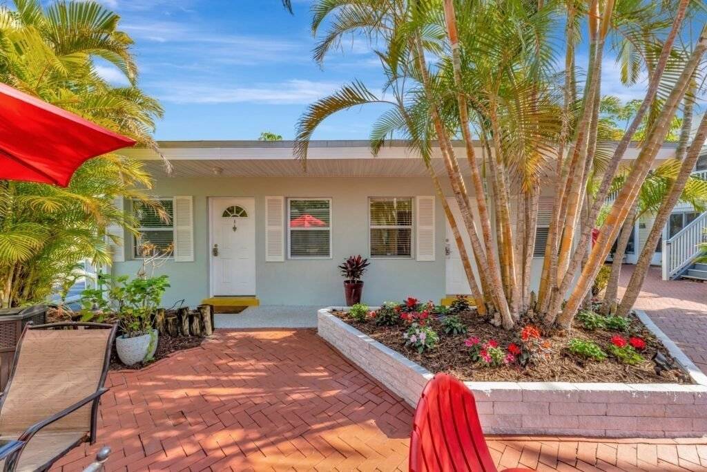 Apartment ∙ 1 Bedroom ∙ 3 Guests - Coquina Beach, FL