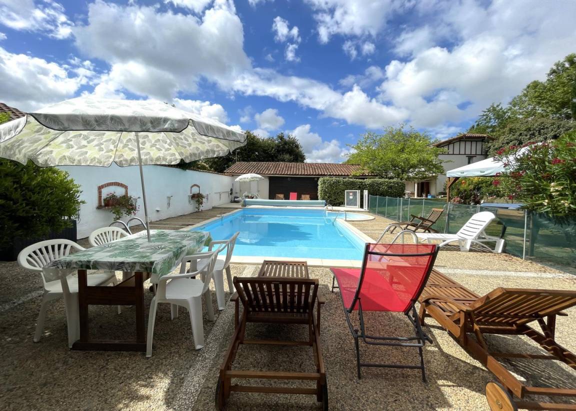 50 M² Gîte ∙ 1 Chambre ∙ 4 Personnes - Pyrénées-Atlantiques