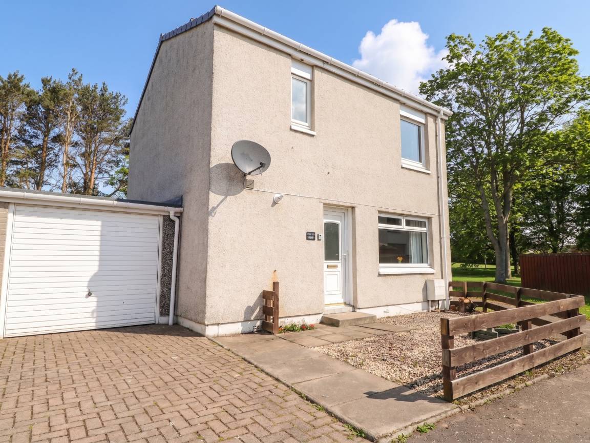 Cottage ∙ 2 Bedrooms ∙ 4 Guests - Nairn