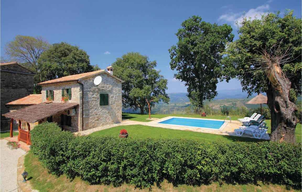 97 M² Casa Vacanza ∙ 3 Camere Da Letto ∙ 8 Ospiti - Pisino