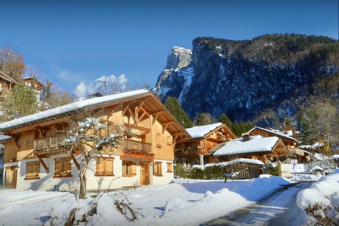 168 M² Chalet ∙ 5 Bedrooms ∙ 12 Guests - Flaine