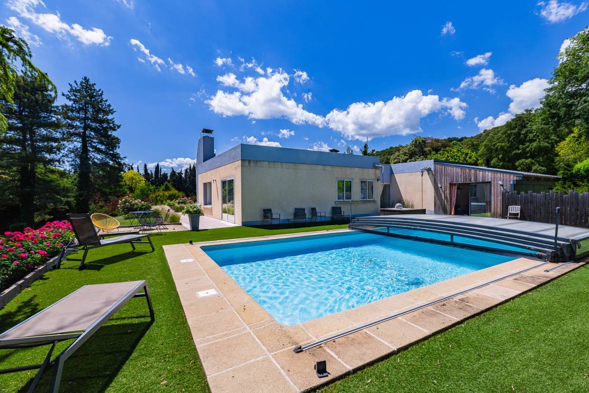 180 M² Villa ∙ 3 Chambres ∙ 7 Personnes - Valence